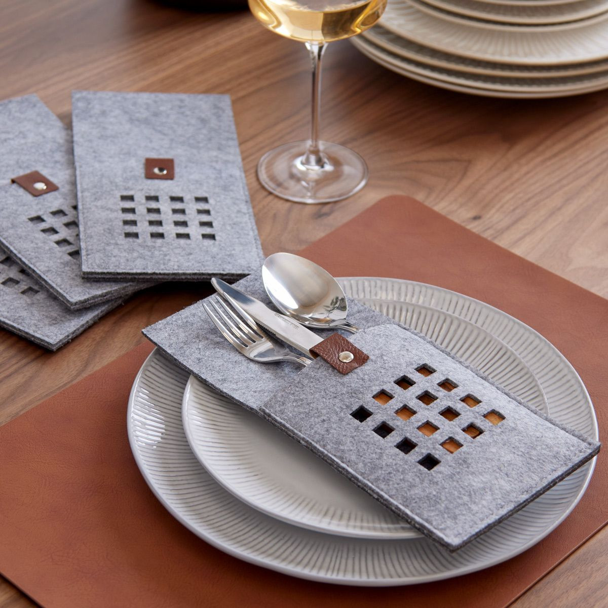 Grey Felt Cutlery Holder - Set Of 4 | Meadows & Byrne