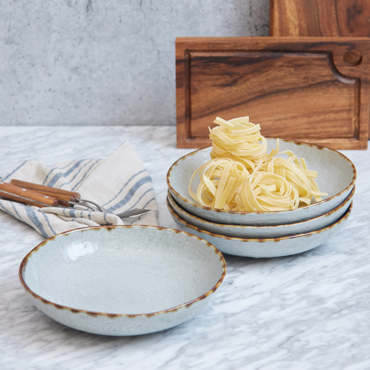 Charley Medium Serving Bowl - Set of 4 | Meadows & Byrne