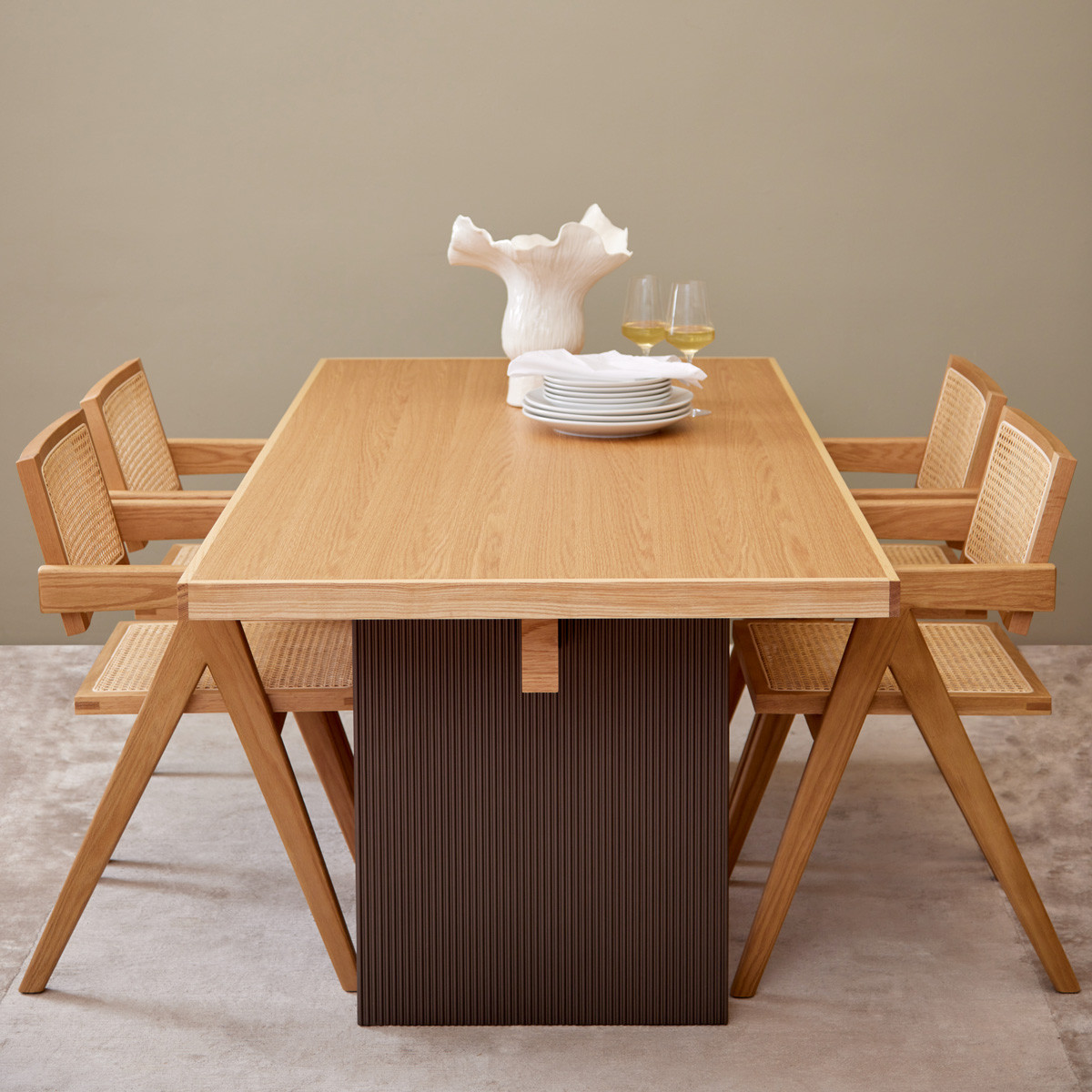 Aida Dining Table | Meadows & Byrne