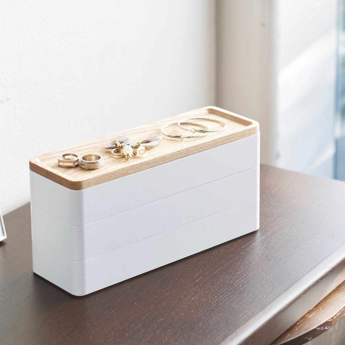 3-Tiered Slim Accessory Case With Wooden Lid | Meadows & Byrne